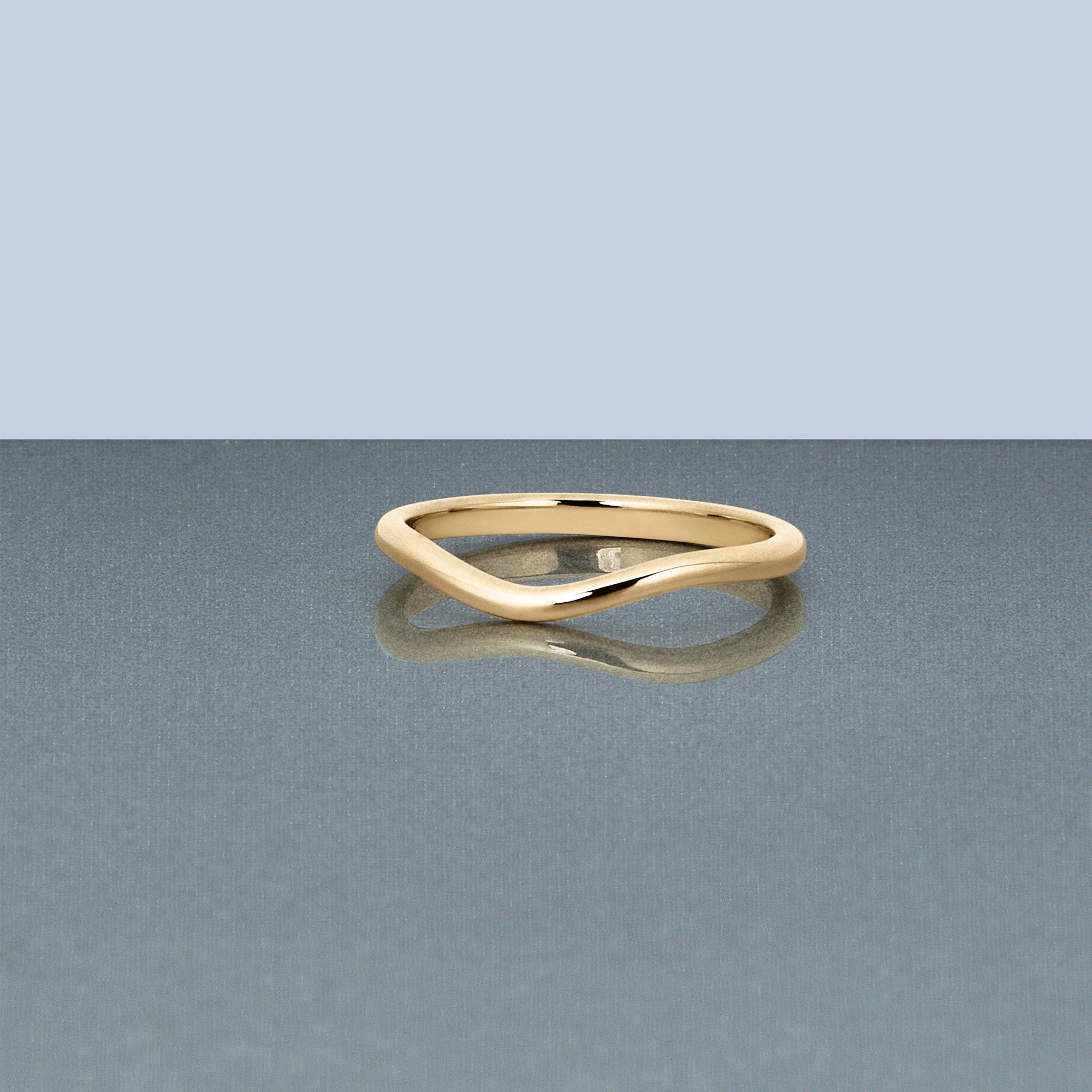 Classic Plain Curved Wedding Band